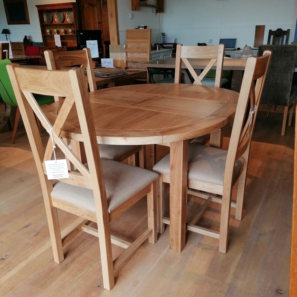 Avignon - Small Round Extending Dining Table