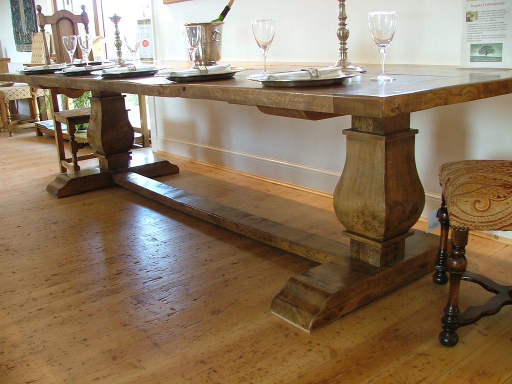Sussex - Twin Baluster Oak Dining Table