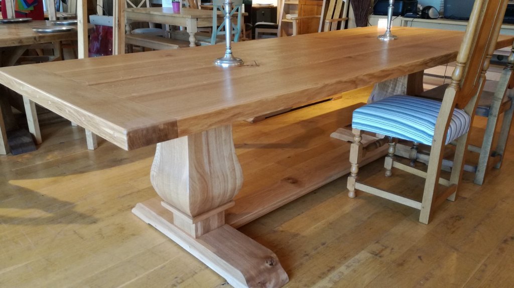 Sussex - Twin Baluster Oak Dining Table